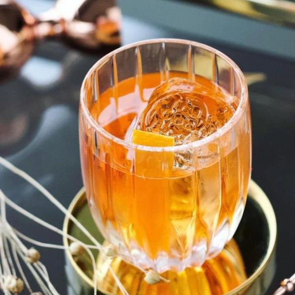 Probieren Sie 'On the Patio with Difford' - Ein Sommercocktail